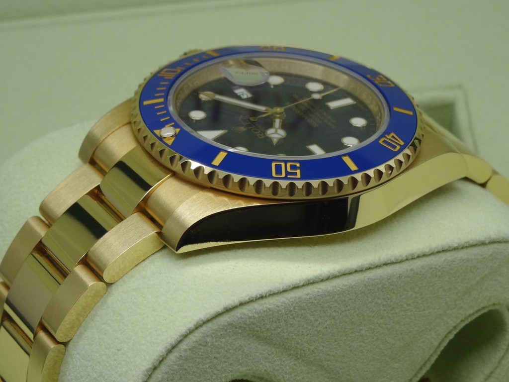 FSOT: Rolex Submariner 116618 18K Yellow Gold SUNBURST BLUE DIAL LNIB ...